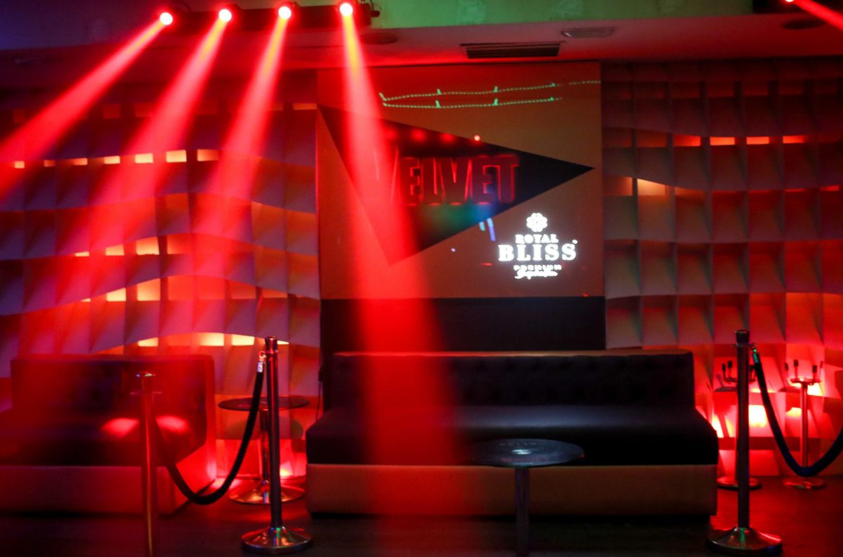 CLUB VELVET - 100x100 Eventos