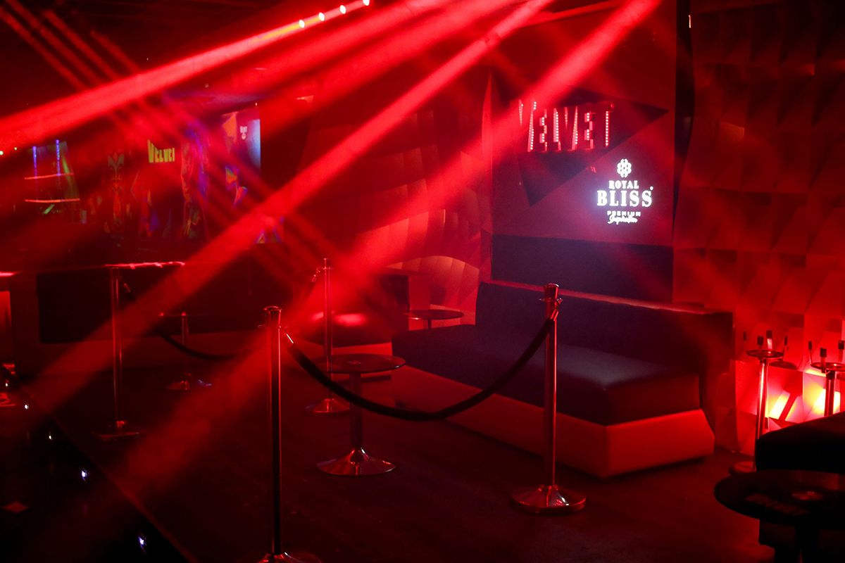 CLUB VELVET - 100x100 Eventos